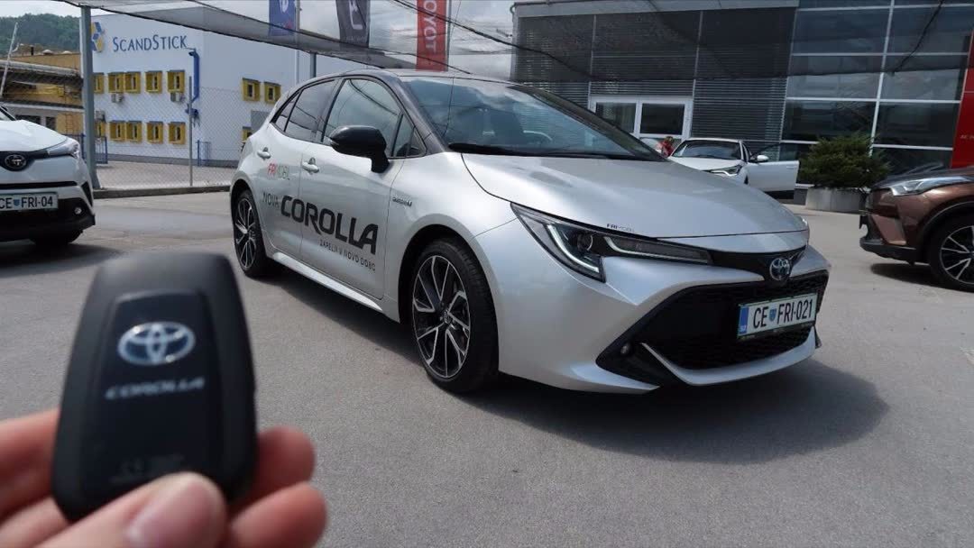 2020款丰田卡罗拉Sport,按下钥匙车门打开后,才是惊艳的开始!