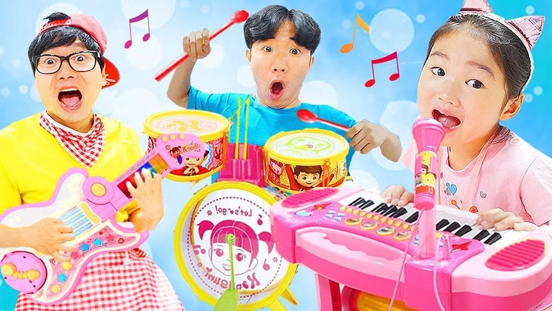 开心萌宝乐园!小朋友玩各种乐器,乐器表演!