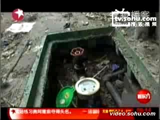 视频:安徽市民家中水表安装出错 一年用水近万吨
