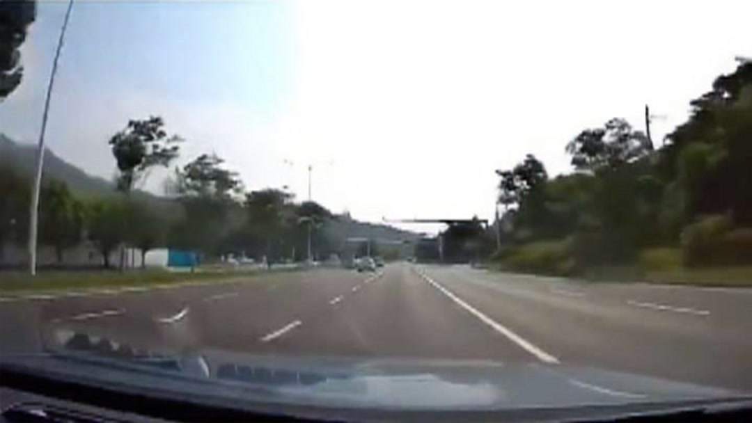 沃尔沃安全系统 测试紧急避让辅助功能