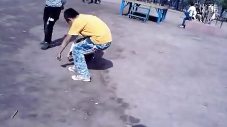 VID_20130524_144613三年级时校园课间