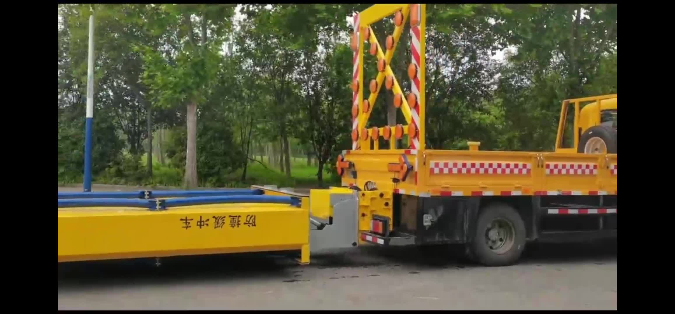 防撞缓冲车13z安全卫士9534防撞4zz7缓冲车生产厂家