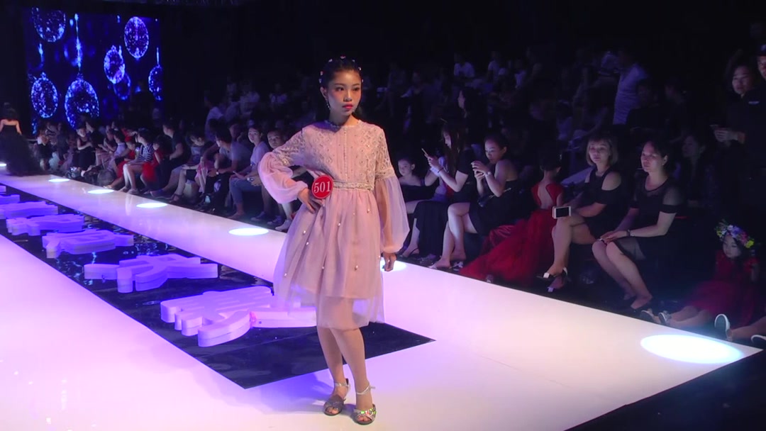 2017小童星全国少儿超模大赛全国总决赛礼服秀专场