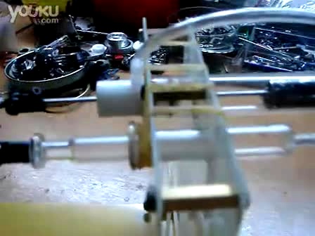 用试管和玻璃注射器制作的斯特林发动机
