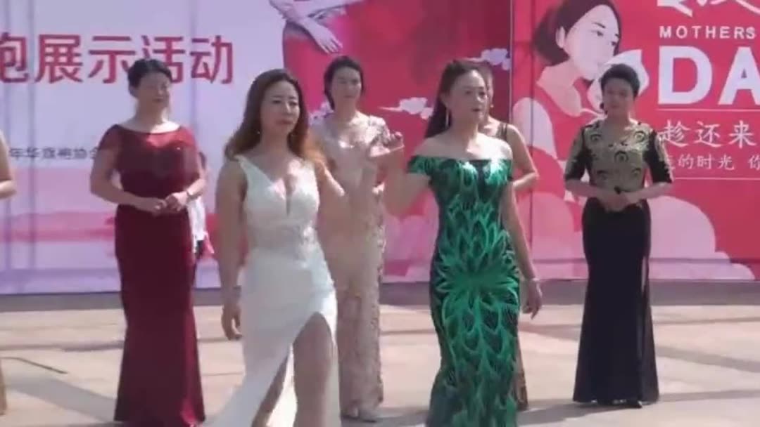 花样年华旗袍协会表演时装模特秀《相信自己》