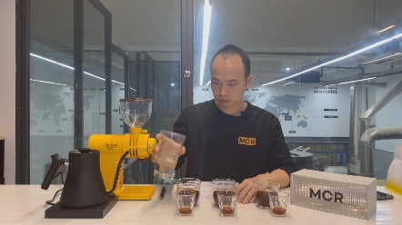 这是一期有趣的咖啡小实验。在保证单品咖啡风味的大前提下,3种不同...