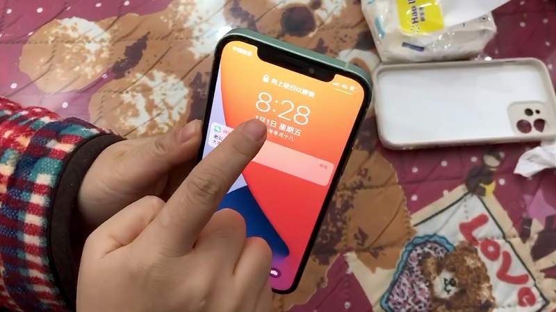 面容解锁真的安全吗?我的苹果12,被别的女人用脸解锁并付款了!