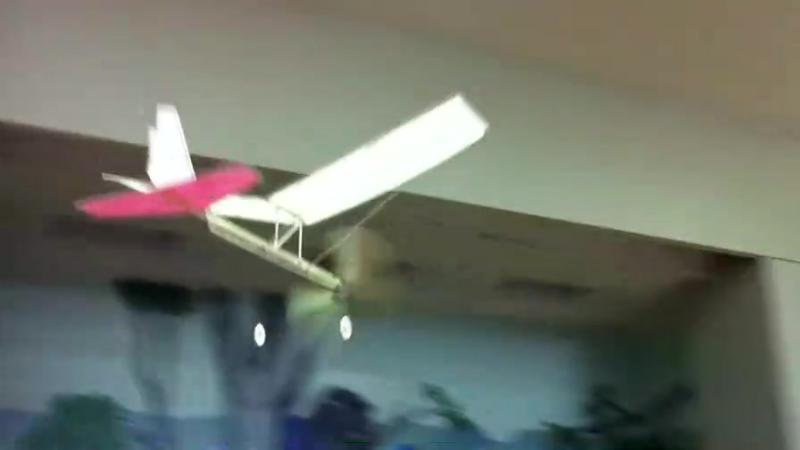 橡皮筋动力模型的飞机