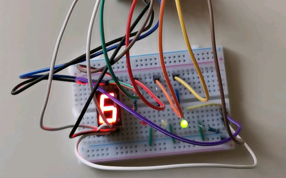 学习Arduino:红绿灯