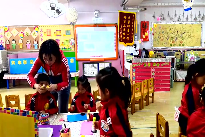 幼儿园中班美术《制作汽车》课堂实录优质课视频公开课教学视频