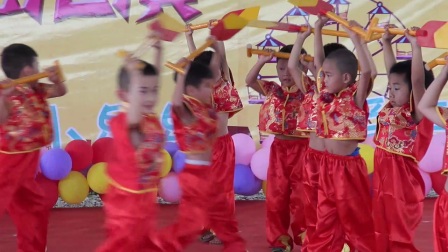 18 《众人划桨开大船》