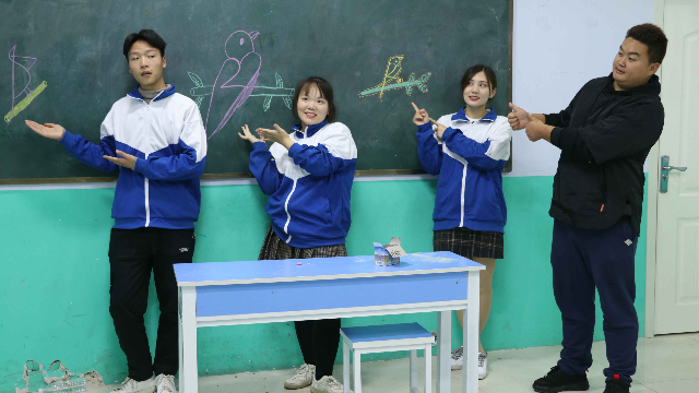 老师让同学“用数字画小鸟”,没想同学画的一个比一个好看