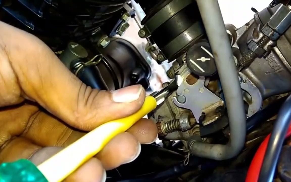 如何清洁摩托车化油器 part (3)