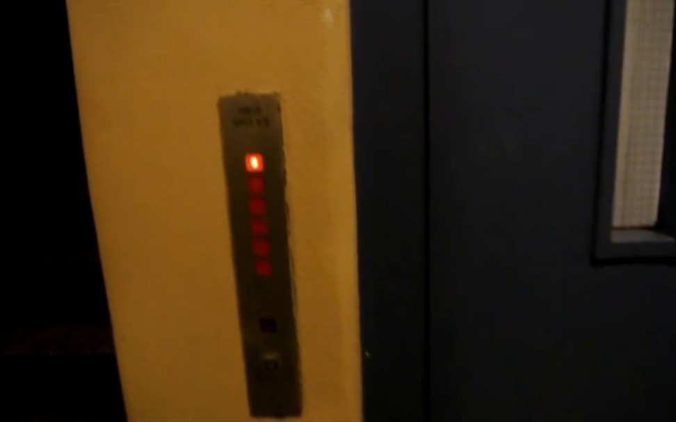 【转载】三侧门+手动门的电梯。外呼还是跳灯!