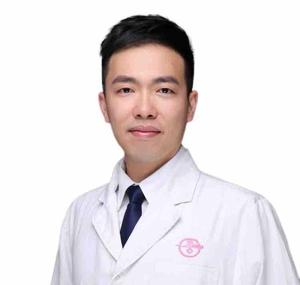 运动医学李劼若医生 