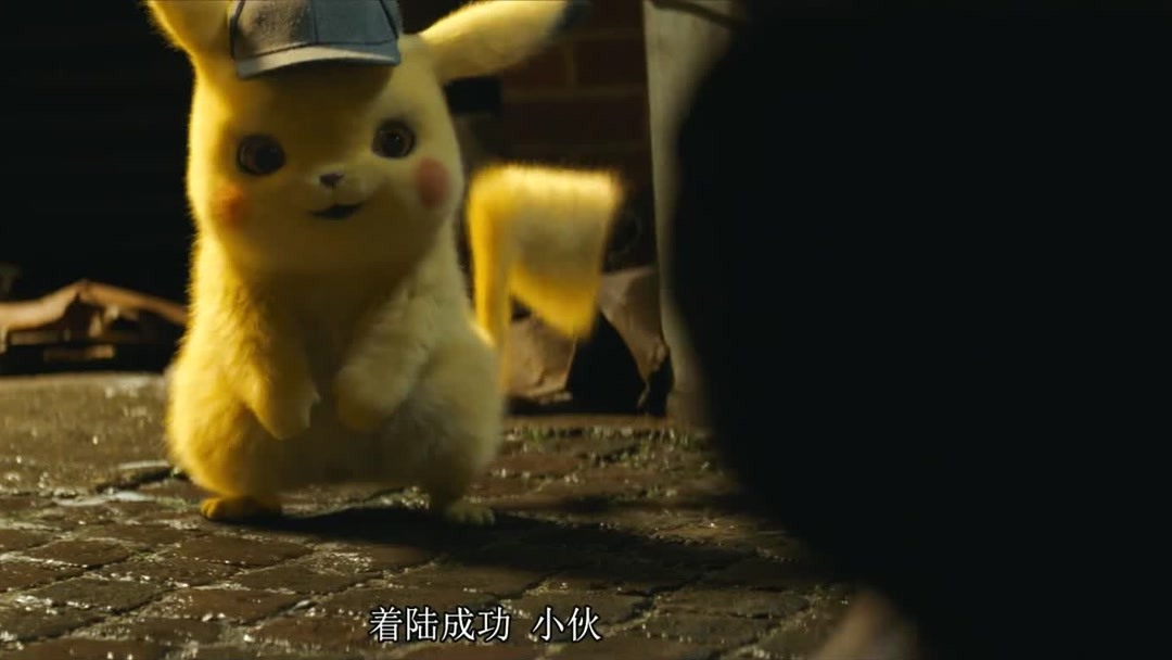 大侦探皮卡丘:宝可梦发疯,小伙只能跳垃圾管逃跑,太难了吧