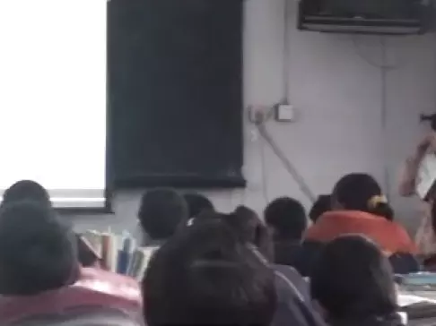 南宫 美术 李青 初一 生活中的标志