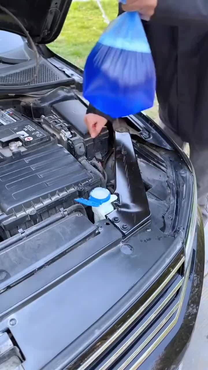 玻璃水泡腾片,刮玻璃干净卫生,还能养护雨刷