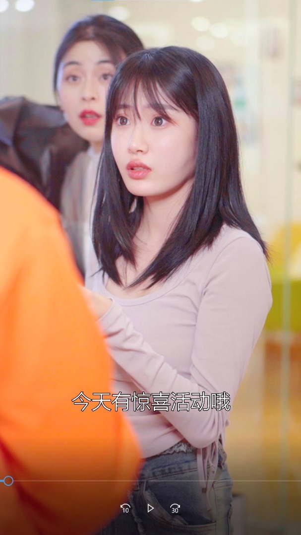 带着男友去见闺蜜,没想到发生了这样的事. #反转 #DR钻戒#恋爱#情侣