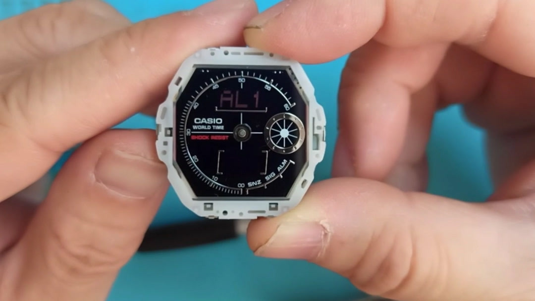 维修卡西欧G-shock手表,电池漏液导致的故障