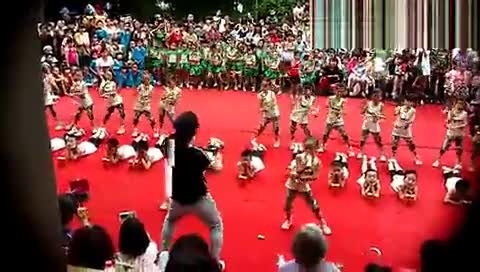 快乐动起来 幼儿园大班器械操