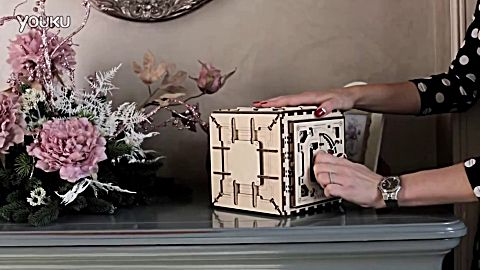 乌克兰Ugears木质机械传动模型|密码箱