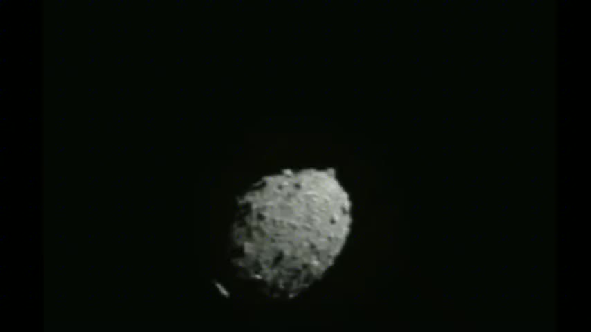 美宇宙飞船成功撞击小行星,人类首次改变“杀手小行星”偏离地球