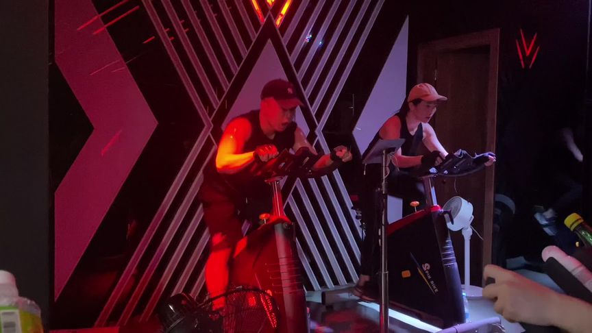 #动感单车 #健身房日常 #你的坚持终将美好 #花式动感单车