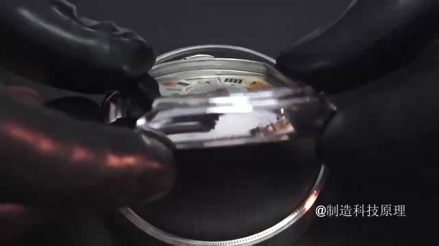 修复生锈的卡地亚手表