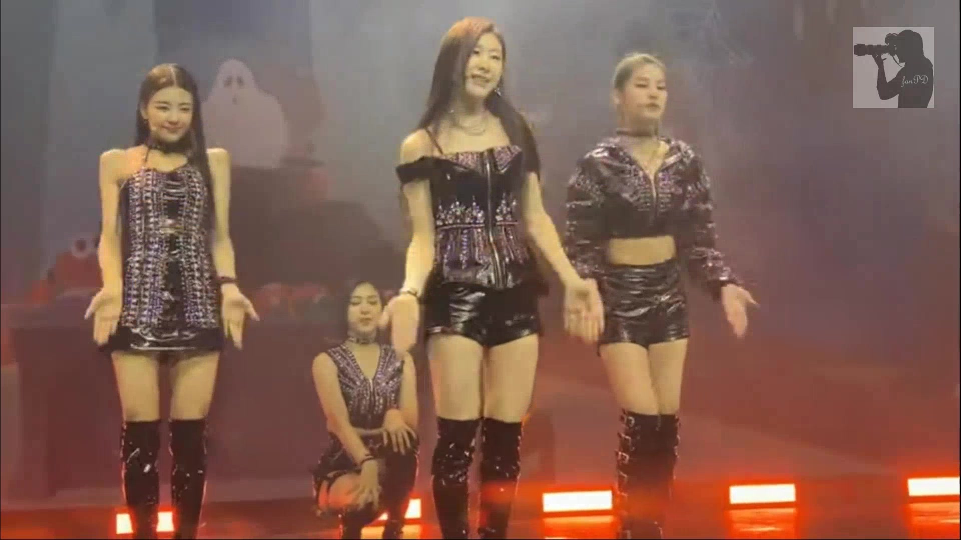 【ITZY】ITZY-LA SHOWCASE 洛杉矶 展示的舞台