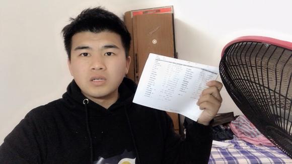 小伙熬夜一个多月,头晕虚弱,肾功能下降,拿到体检报告吓坏了