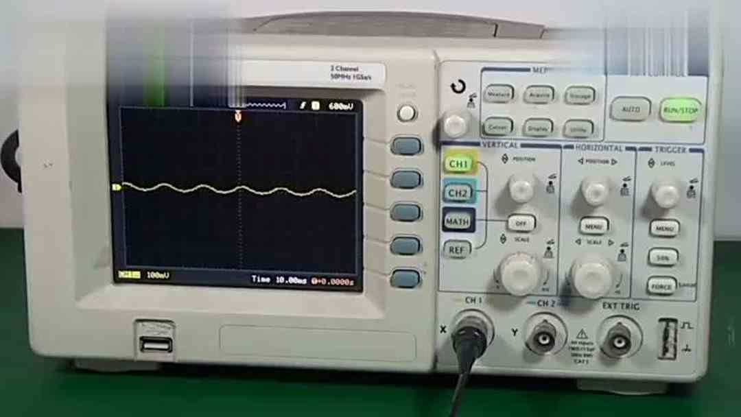 示波器操作视频讲解(二)手机维修中是如何利用示波器测试的