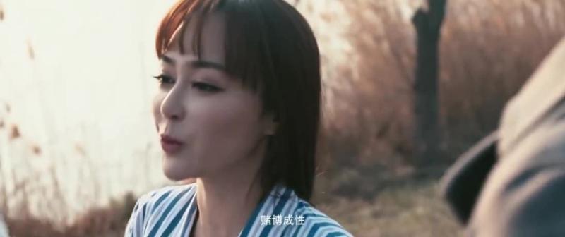 霸道总裁一句话,揭开女保镖姐姐真面目,原来姐姐内心都是恨!