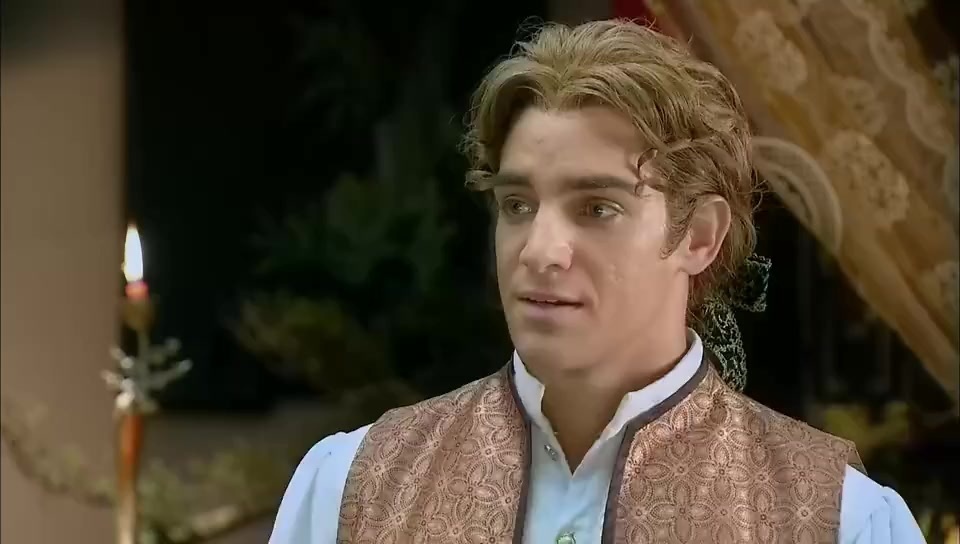 还珠格格:百无一失的鹤顶红,竟让香妃死而复生,老佛爷不敢相信