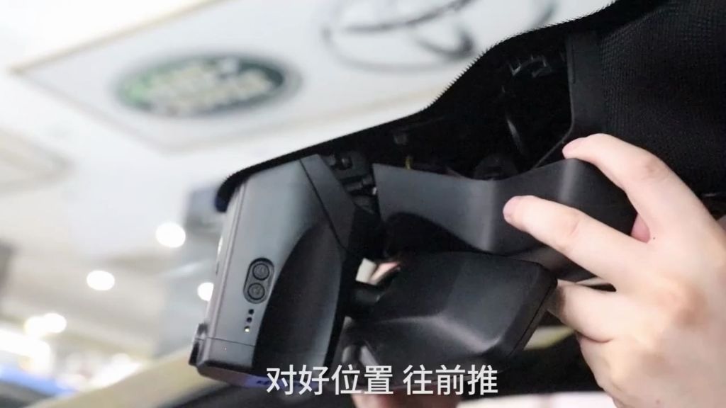 宝马5系专用行车记录仪,后视镜取电免走线安装,自己动手丰衣足食