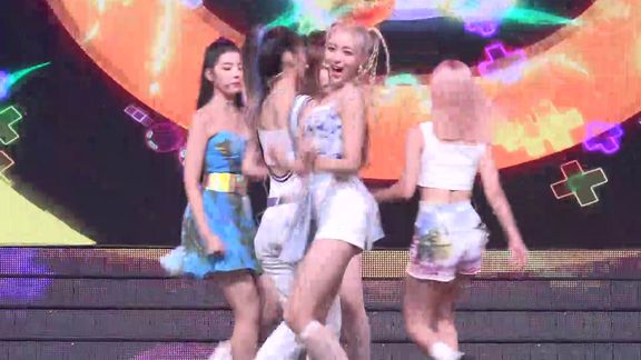五代女团ITZY《ICY》花样的舞台演出