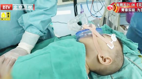 女童肾脏功能不好,医生选择了特殊的封堵器,能否让女童重获新生