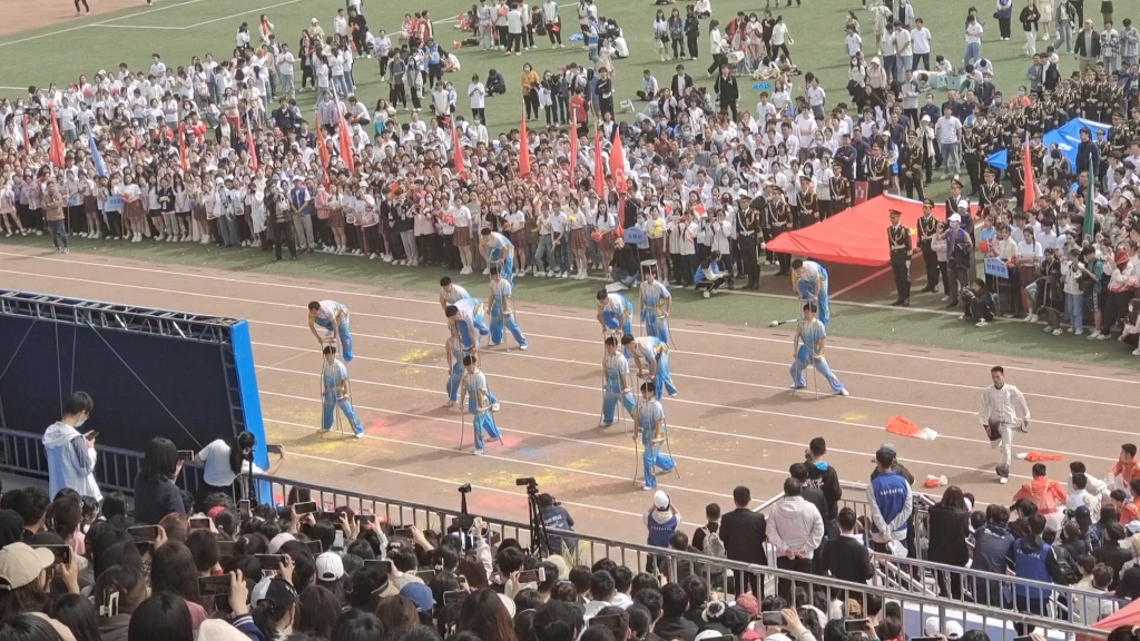 河南大学运动会武术学校之二