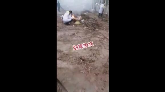 网曝西咸新区某医院私自焚烧处理医疗垃圾