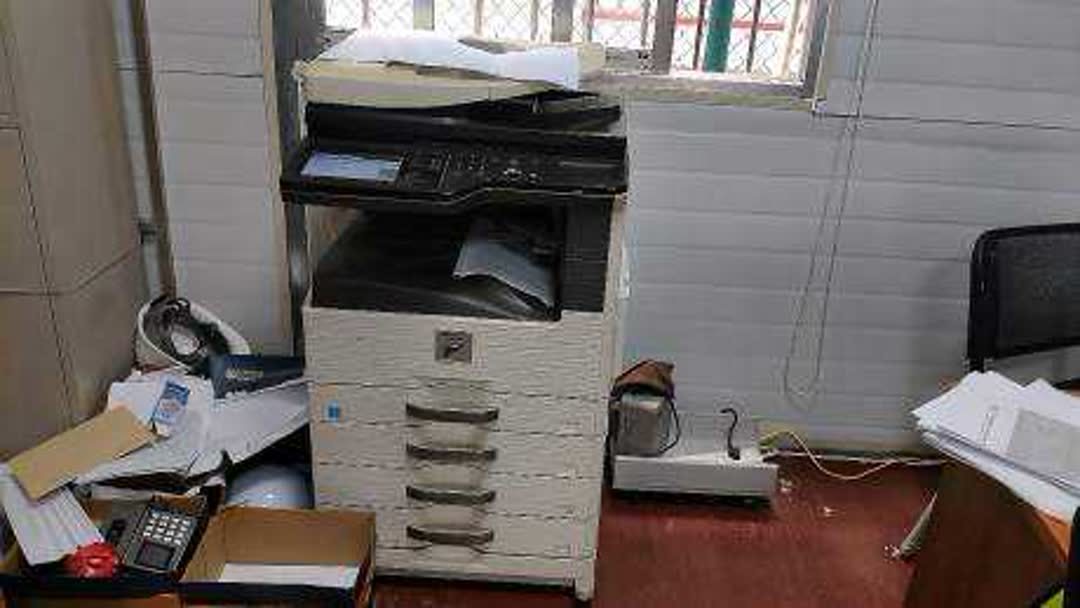 夏普复印机报代码,加完墨粉后解决,却出现打印黑故障