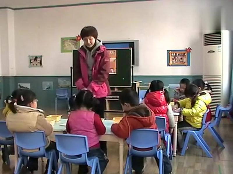 幼儿教育视频 小班上《区分1和许多(二)》