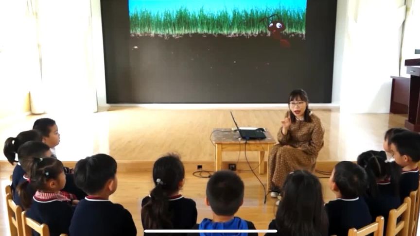 2021年幼儿园优质公开课小班美术《蚂蚁造新家》#课堂实录