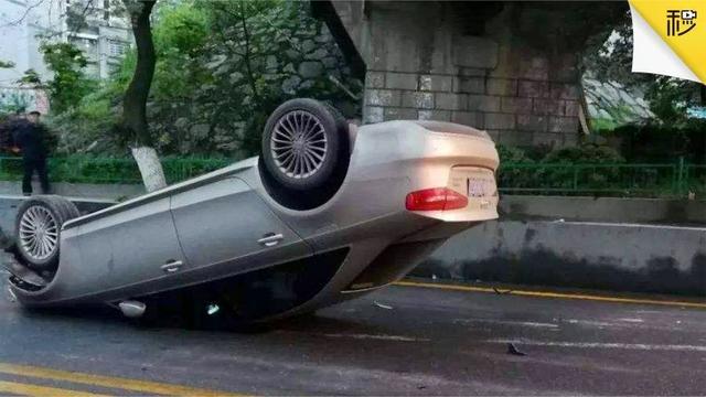 30万轿车 SUV谁性价比高?库存车能买吗?| 有问必答