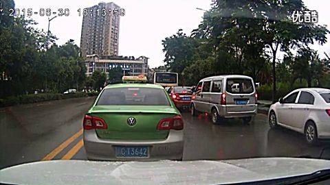丁威特行车记录仪前置摄像头视频白天效果