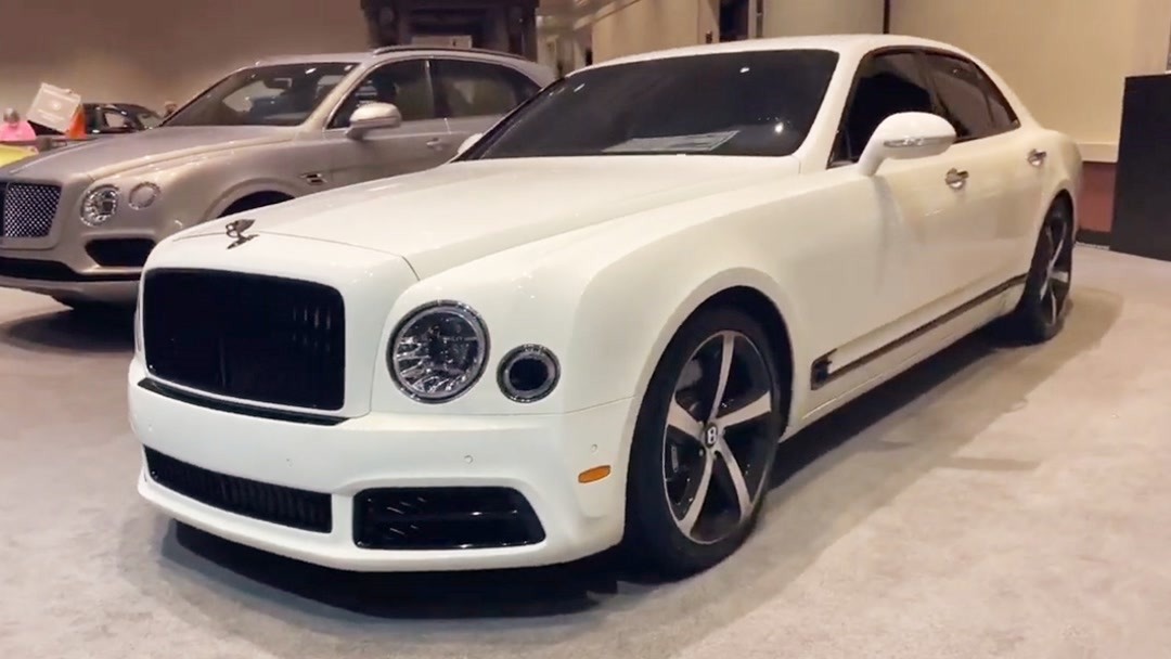 新车展示,实拍2022款宾利慕尚Mulsanne,近距离感受一下有多奢华