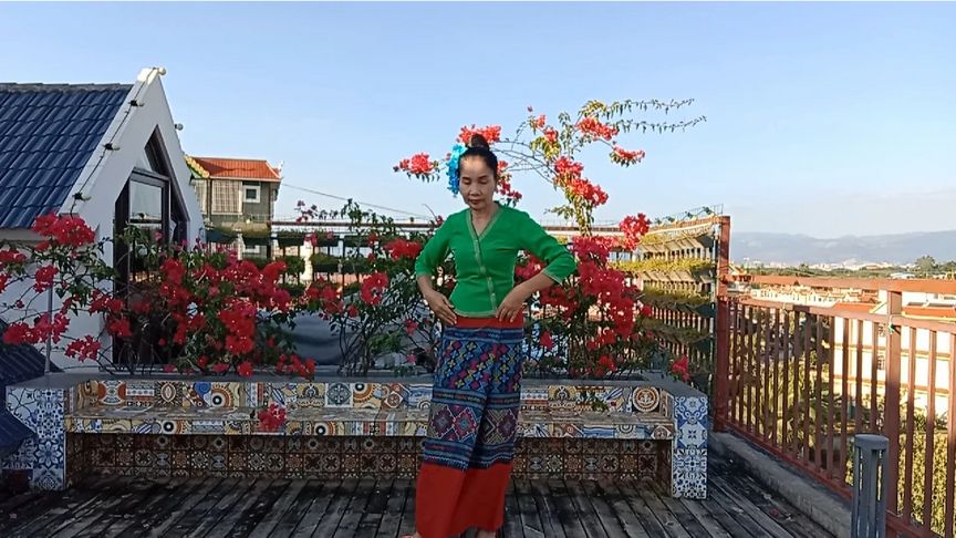 《我是你的格桑花》广场舞。