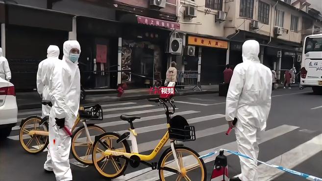 直击上海疫情:中风险小区居民正转运至酒店集中隔离