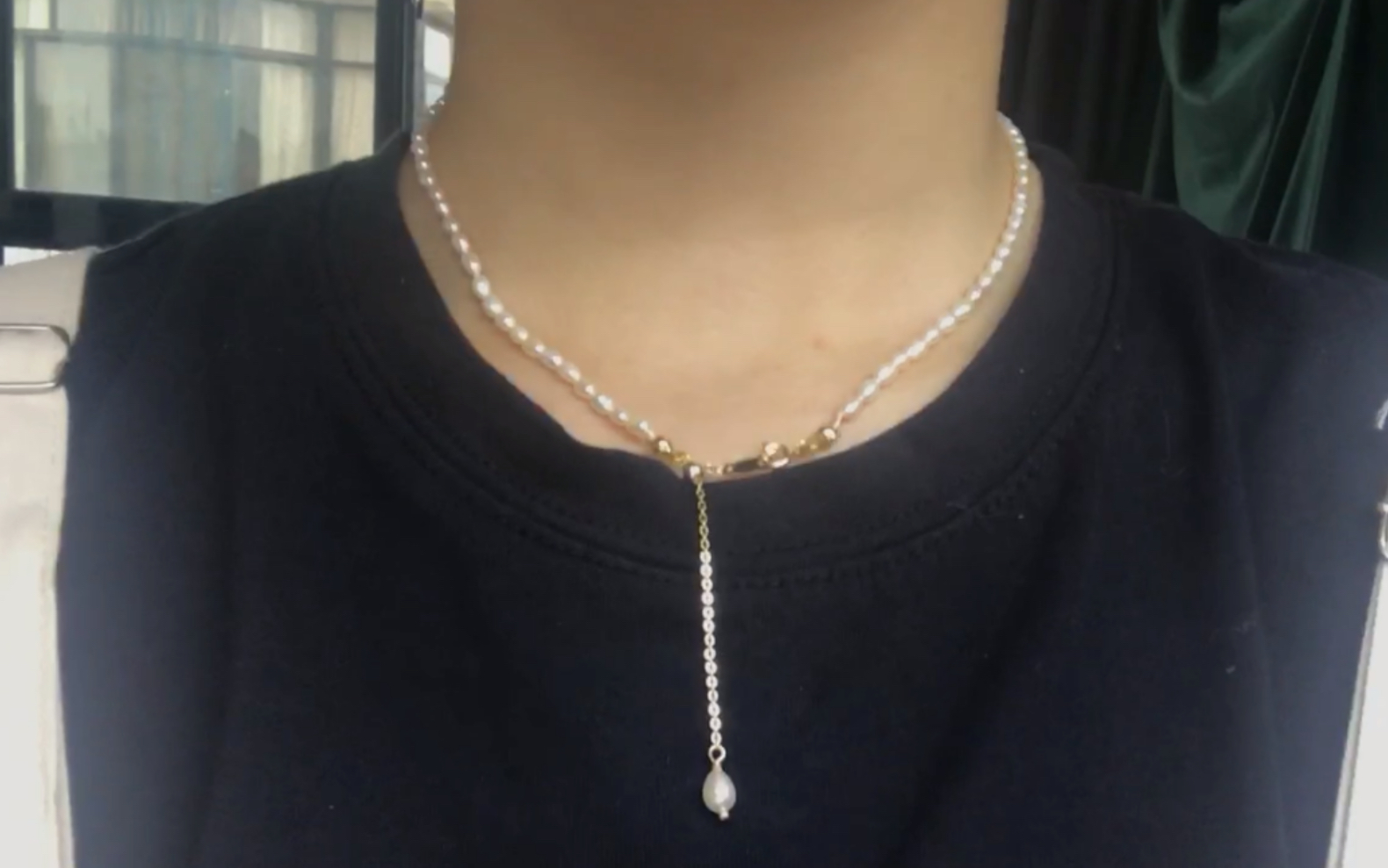 珍珠项链不拆就能穿成项链的教程