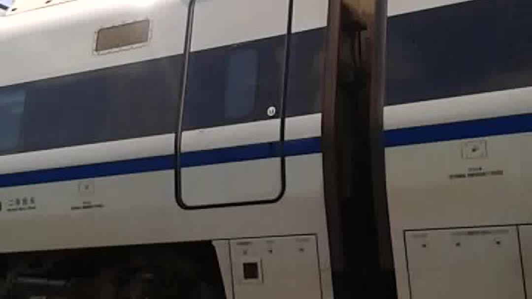 CRH-1A新型动车组