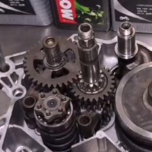 阿龙摩托车工作室 